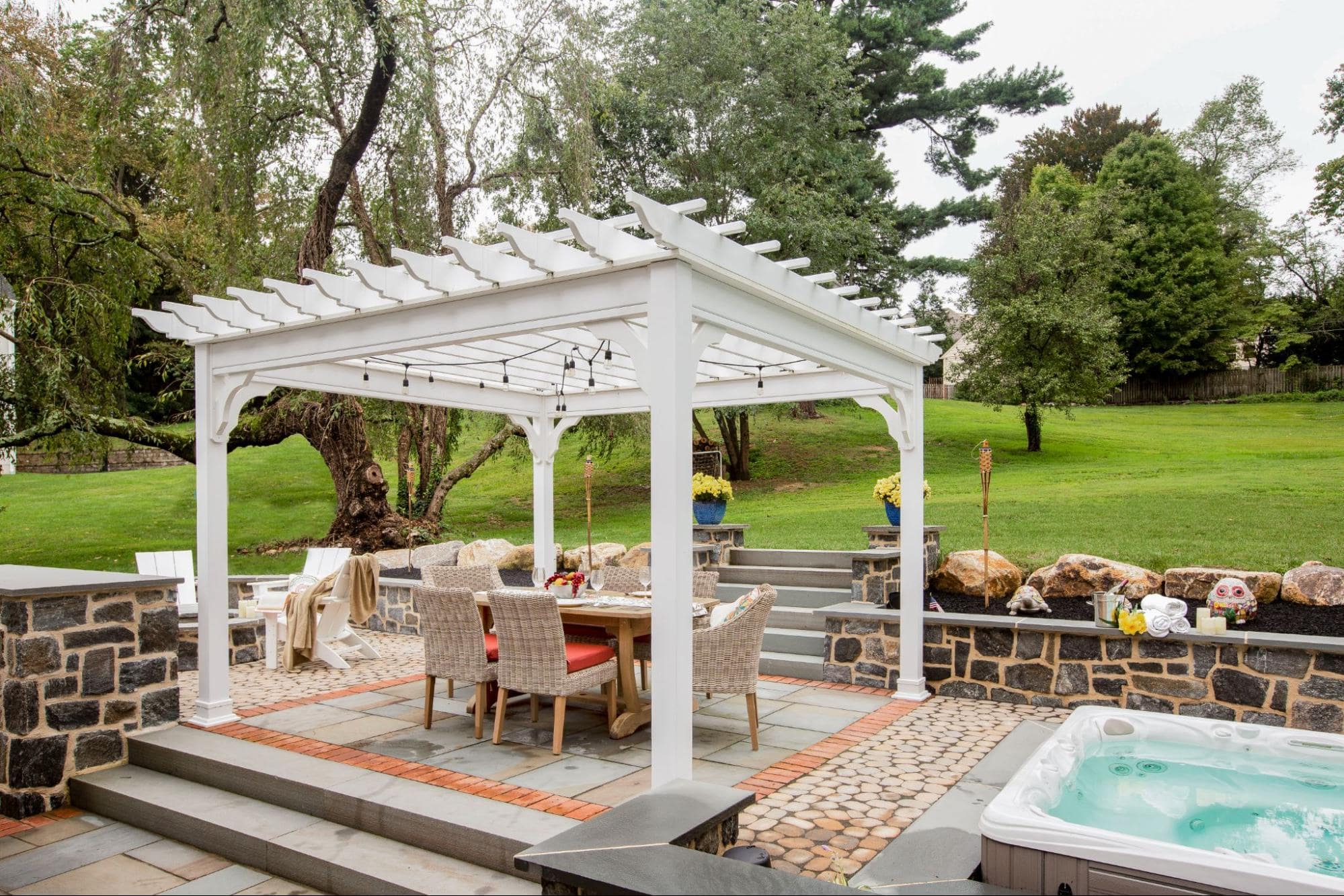 6 Different Backyard Pergola Ideas - Penn Dutch Structures