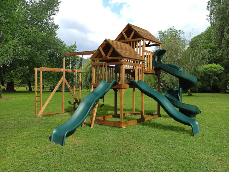 Know Before You Buy: A Guide To Vinyl & Wood Playsets